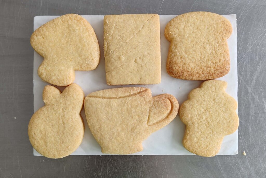 DIY Cookie Kit - Alice in Wonderland MINI - Biscuits by Sarah B